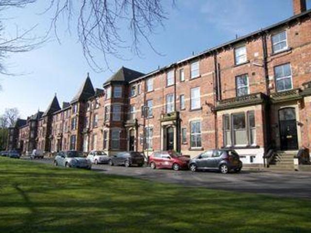 2 Bedrooms Flat for rent in Flat 3, Westfield Terrace, Chapel Allerton, Leeds LS7