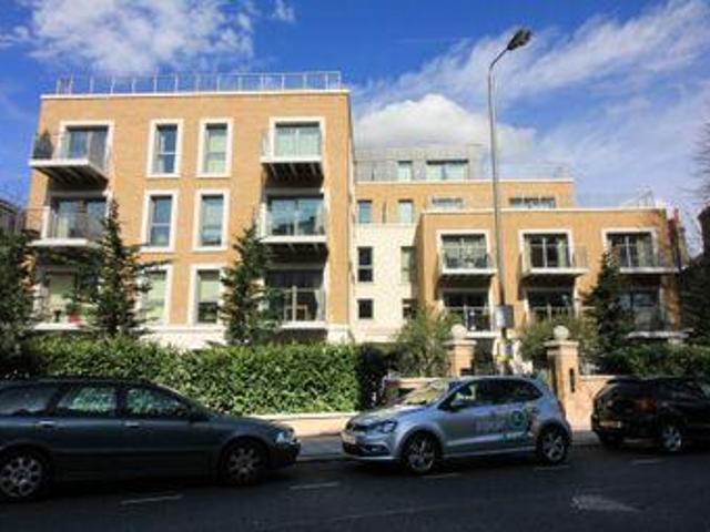 2 Bedrooms Flat for rent in Flat, Oakhill Road, Putney SW15