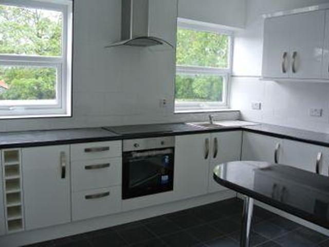 2 Bedrooms Flat for rent in Fleetwood Road North, Thornton Cleveleys FY5