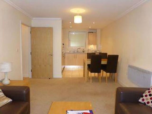 2 Bedrooms Flat for rent in Fleet Street, Brighton BN1