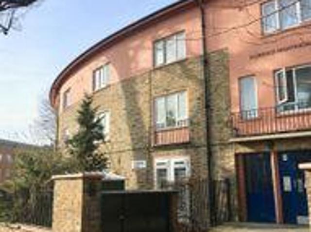 2 Bedrooms Flat for rent in Florence Nightingale House, Nightingale Road, Islington N1