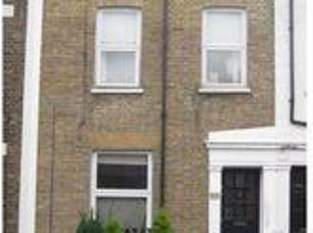 2 Bedrooms Flat for rent in Florence Road, London SE14