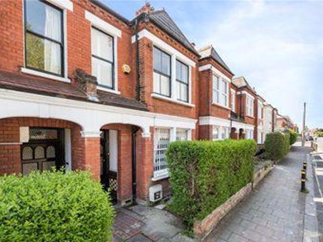 2 Bedrooms Flat for rent in Franciscan Road, London SW17