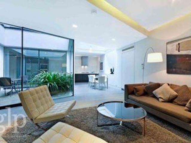 2 Bedrooms Flat for rent in Frederick Close, Hyde Park W2