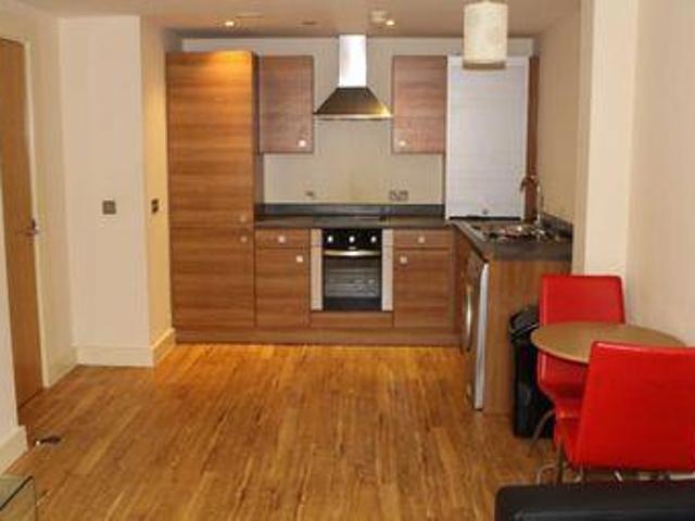 2 Bedrooms Flat for rent in Fresh Apartments, Chapel Street, Salford M3