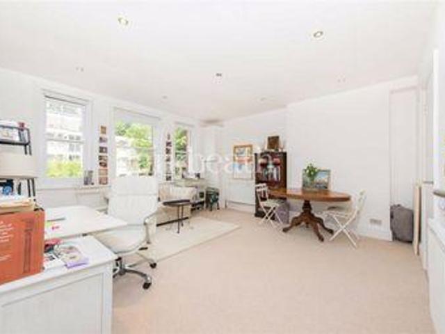 2 Bedrooms Flat for rent in Frognal, Hampstead, London NW3
