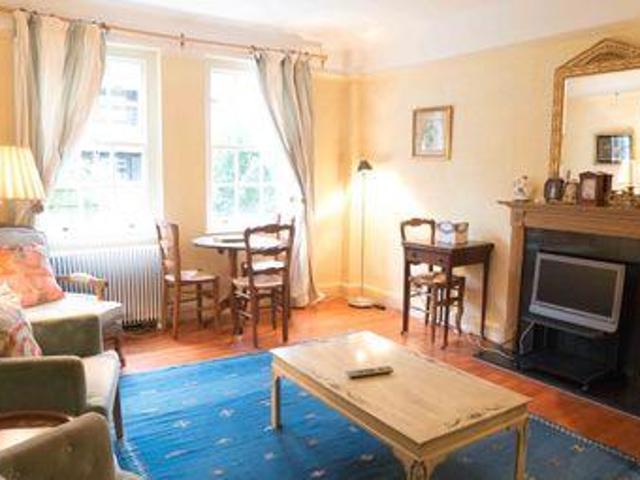 2 Bedrooms Flat for rent in Fulham Road, Chelsea SW3