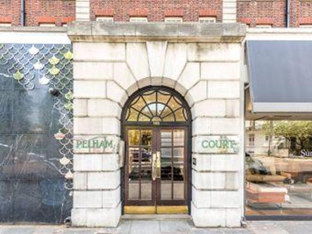 2 Bedrooms Flat for rent in Fulham Road, Chelsea SW3