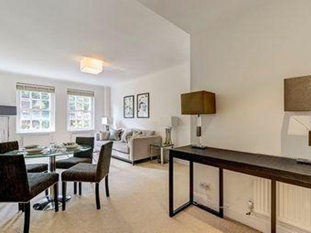 2 Bedrooms Flat for rent in Fulham Road, London SW3