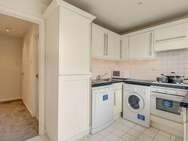 2 Bedrooms Flat for rent in Fulham Road, London SW3
