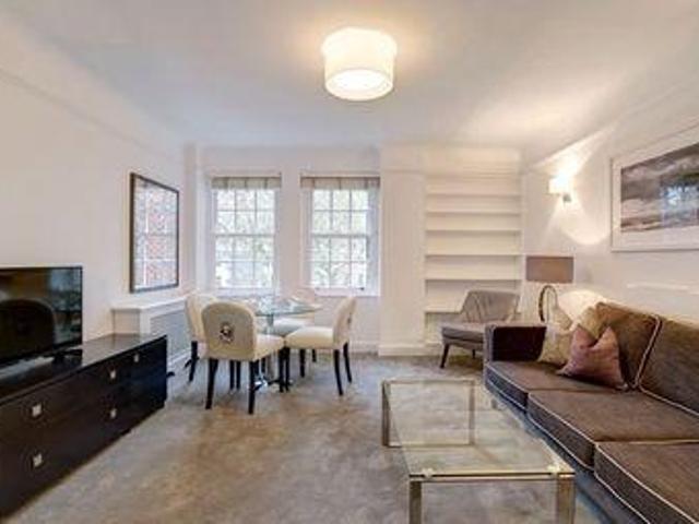 2 Bedrooms Flat for rent in Fulham Road, London SW3