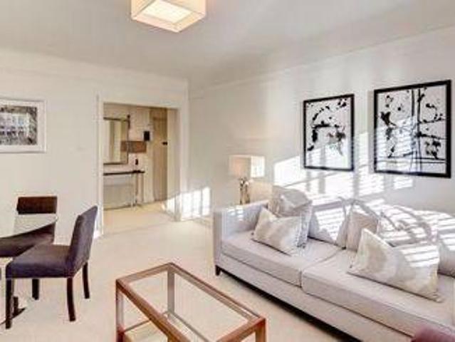 2 Bedrooms Flat for rent in Fulham Road, London SW3