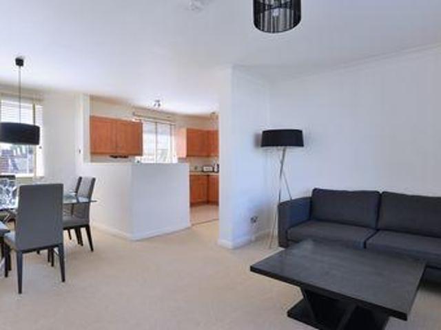 2 Bedrooms Flat for rent in Fulham Road, London SW3