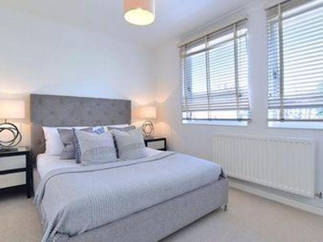 2 Bedrooms Flat for rent in Fulham Road, London SW3