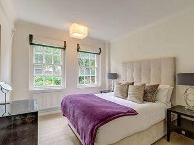 2 Bedrooms Flat for rent in Fulham Road, London SW3