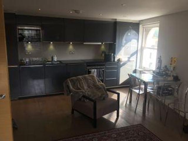 2 Bedrooms Flat for rent in Fulham Road, London SW10