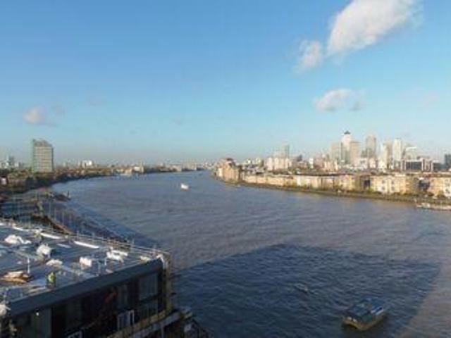 2 Bedrooms Flat for rent in Knights Tower, 14 Wharf Street, London SE8