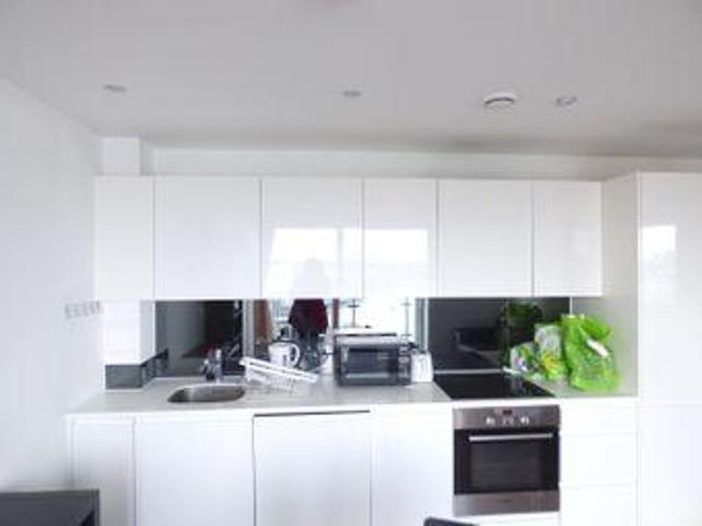 2 Bedrooms Flat for rent in Knights Tower 14 Wharf Street, London SE8