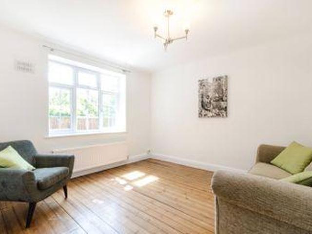 2 Bedrooms Flat for rent in Knights Park, Kingston KT1