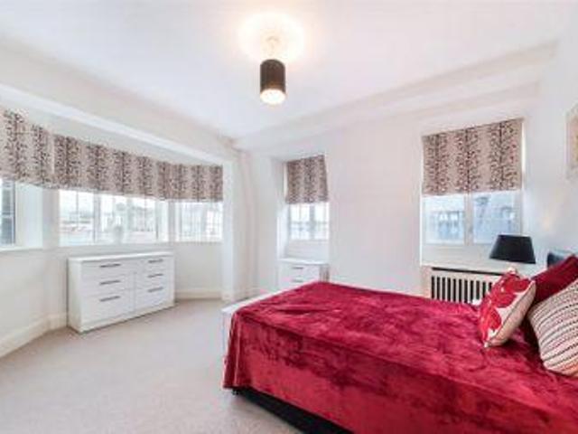 2 Bedrooms Flat for rent in Knightsbridge Court, 12 Sloane Street, London SW1X