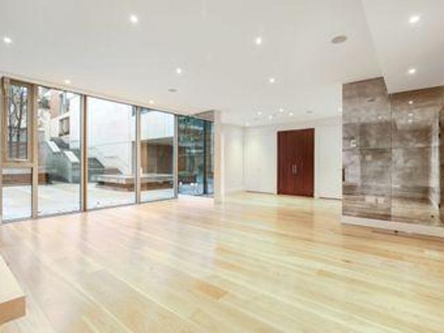 2 Bedrooms Flat for rent in Knightsbridge, London SW7