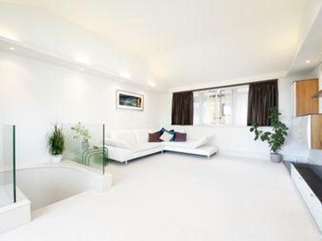 2 Bedrooms Flat for rent in Knot House, Brewery Square, London SE1