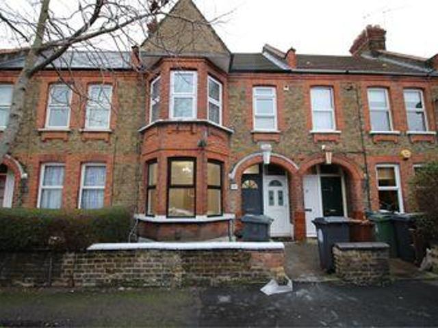 2 Bedrooms Flat for rent in Kettlebaston Road, London E10