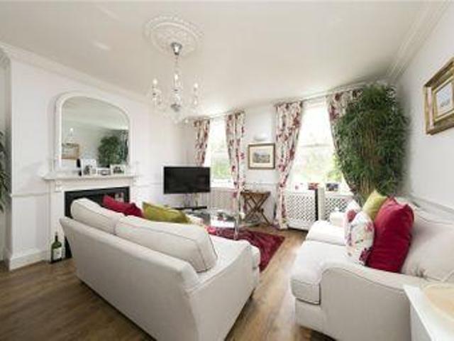 2 Bedrooms Flat for rent in Kew Green, Kew, Richmond TW9