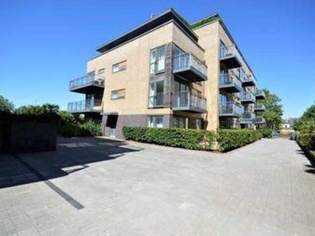 2 Bedrooms Flat for rent in Keynes House, Cambridge CB5