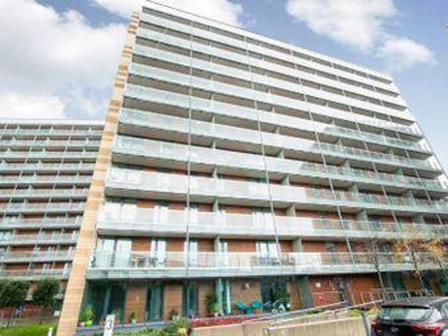 2 Bedrooms Flat for rent in Kelso Place, Manchester M15