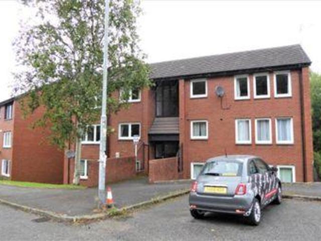 2 Bedrooms Flat for rent in Kelvinside Drive, Glasgow G20