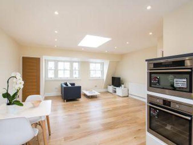 2 Bedrooms Flat for rent in Kempsford Gardens, Earls Court SW5