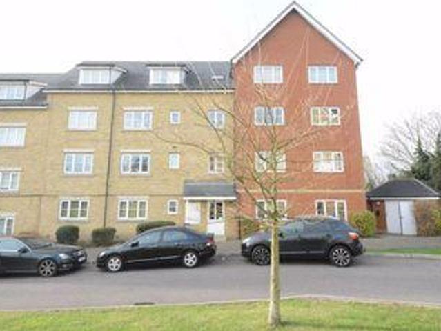 2 Bedrooms Flat for rent in Kendal, Purfleet, Essex RM19