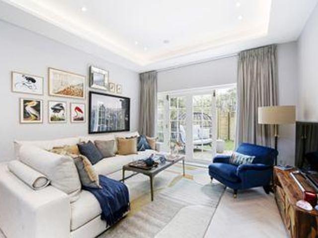 2 Bedrooms Flat for rent in Kennington Lane, London SE11