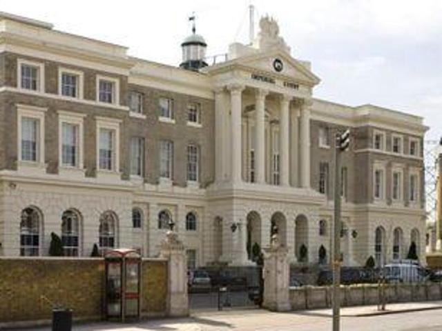 2 Bedrooms Flat for rent in Kennington Lane, London SE11