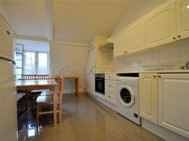 2 Bedrooms Flat for rent in Kennington Park Road, Kennington SE11