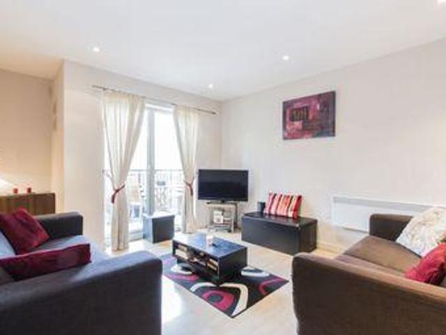 2 Bedrooms Flat for rent in Kennington Road, London SE11