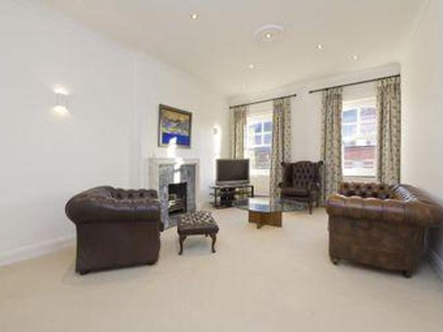 2 Bedrooms Flat for rent in Kensington Court, London W8