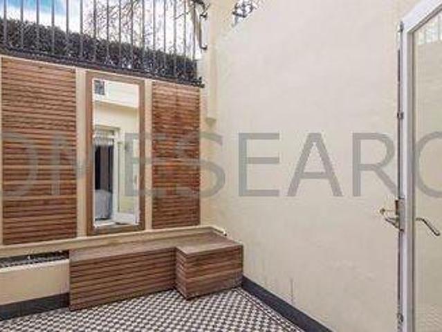 2 Bedrooms Flat for rent in Kensington Gardens Square, London W2