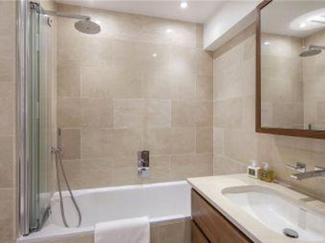 2 Bedrooms Flat for rent in Kensington Gardens Square, London W2