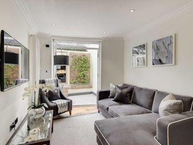 2 Bedrooms Flat for rent in Kensington Gardens Square, London W2