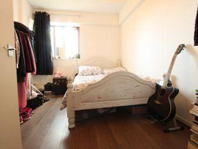 2 Bedrooms Flat for rent in Kerridge Court, Balls Pond Road, Dalston N1