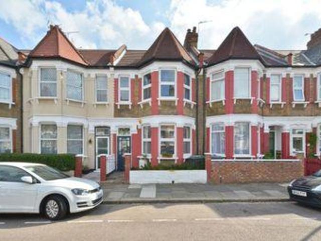 2 Bedrooms Flat for rent in Keston Road, London N17