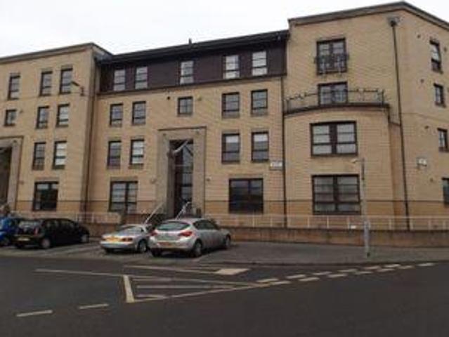 2 Bedrooms Flat for rent in Kidston Place, New Gorbals G5