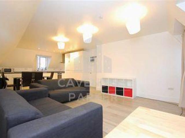 2 Bedrooms Flat for rent in Kilburn High Road, Kilburn, London NW6