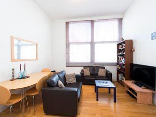 2 Bedrooms Flat for rent in Kilburn High Road, Kilburn NW6