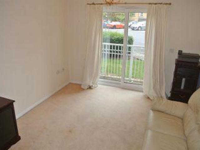 2 Bedrooms Flat for rent in Kilderkin Court, Coventry CV1