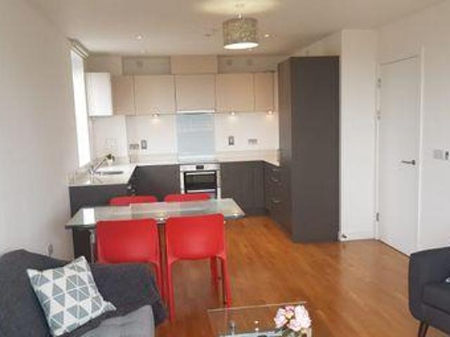 2 Bedrooms Flat for rent in Killick Way, London E1