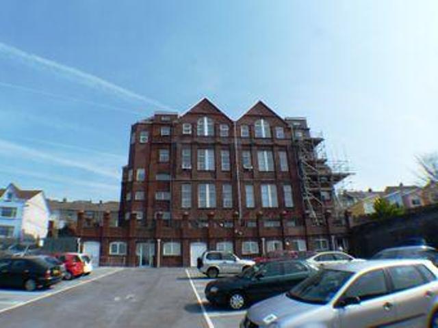 2 Bedrooms Flat for rent in Kilvey Terrace, Swansea SA1