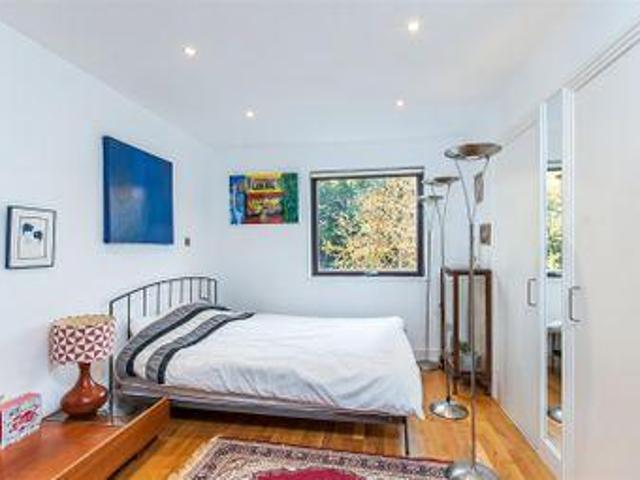 2 Bedrooms Flat for rent in Kimberley Court, Kimberley Road, London NW6